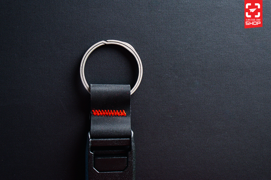 Gravity Move - Titaniun Magnetic KeyChain